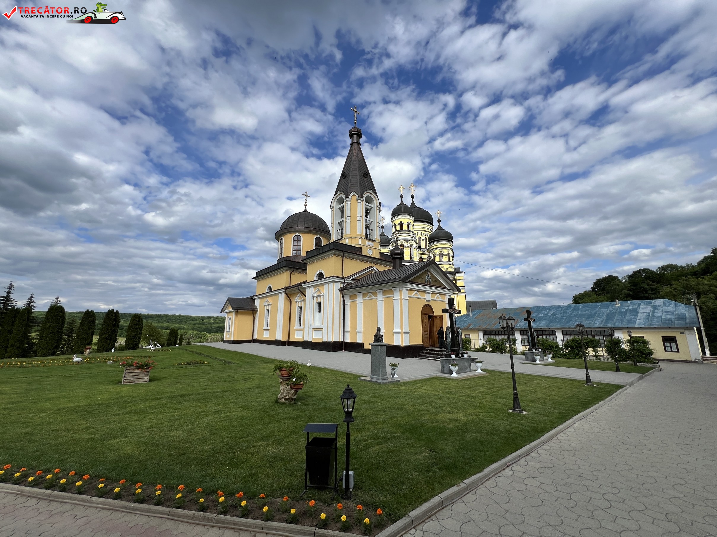 Mănăstirea Hâncu, Republica Moldova. Galerie Foto – Imagini cu ...