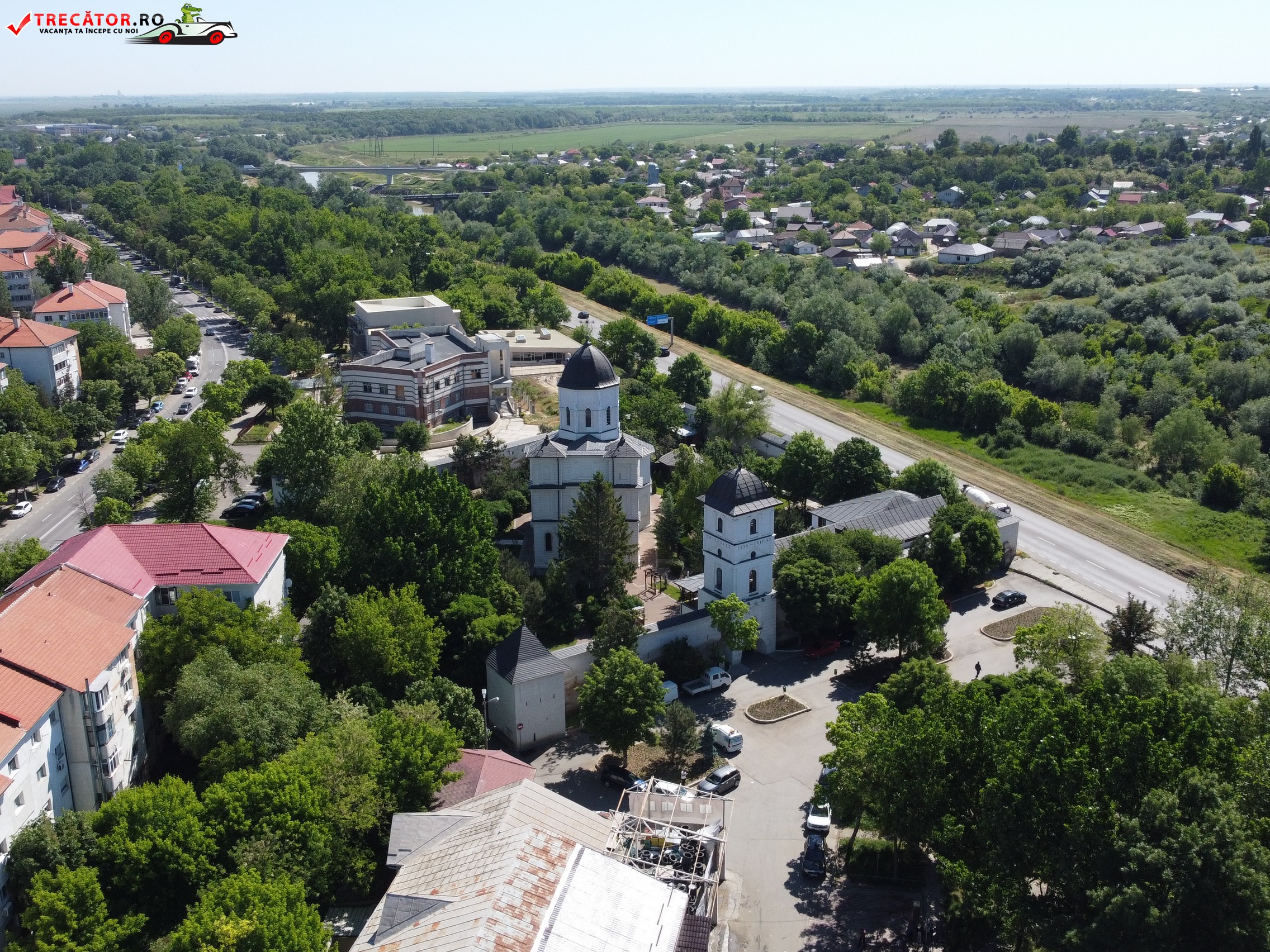 Mănăstirea Sfinții Voievozi Slobozia – Imagini cu Obiective Turistice