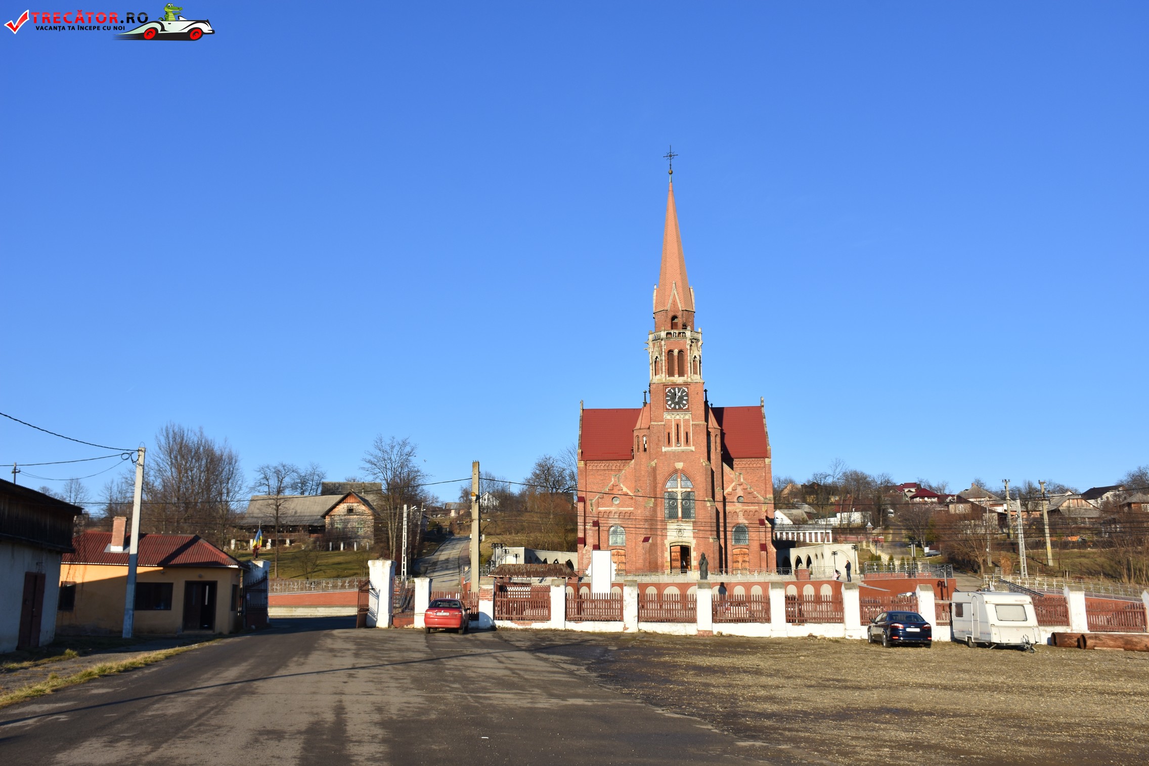 Cacica - Bazilica Adormirea Maicii Domnului. Galerie Foto - Imagini cu ...