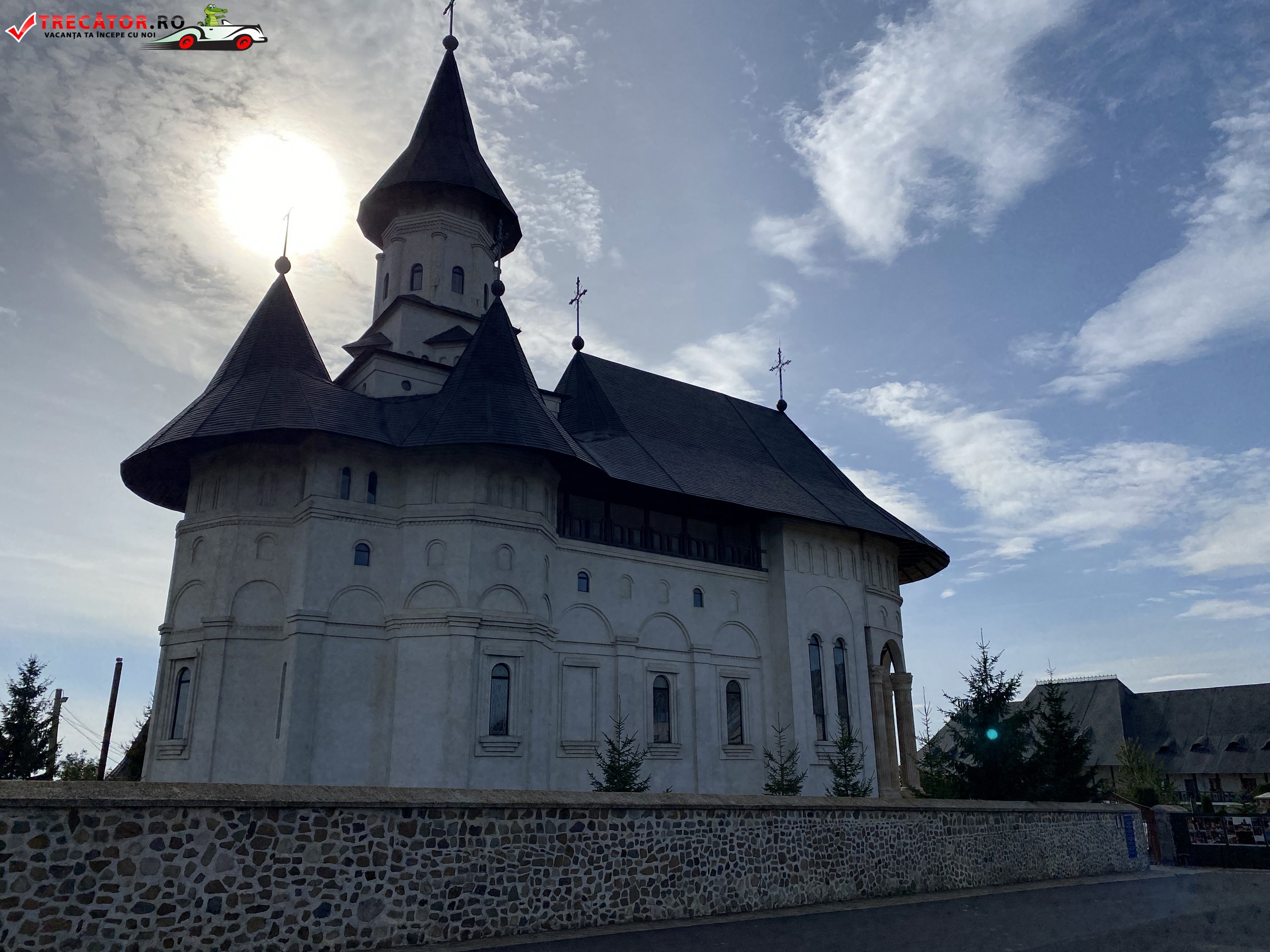 Manastirea Hadambu. Galerie Foto - Imagini cu Obiective Turistice