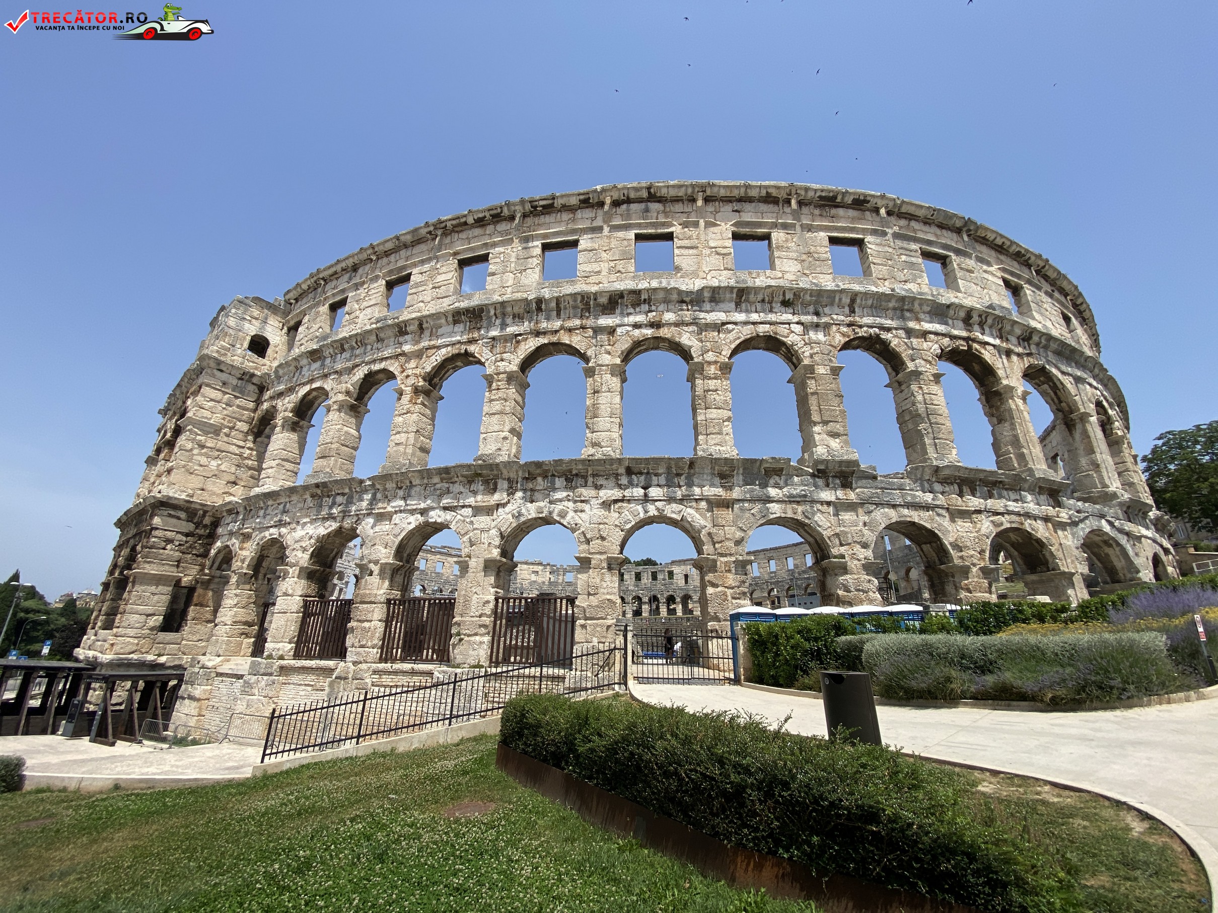 Amfiteatrul Roman din Pola. Galerie Foto - Imagini cu Obiective Turistice