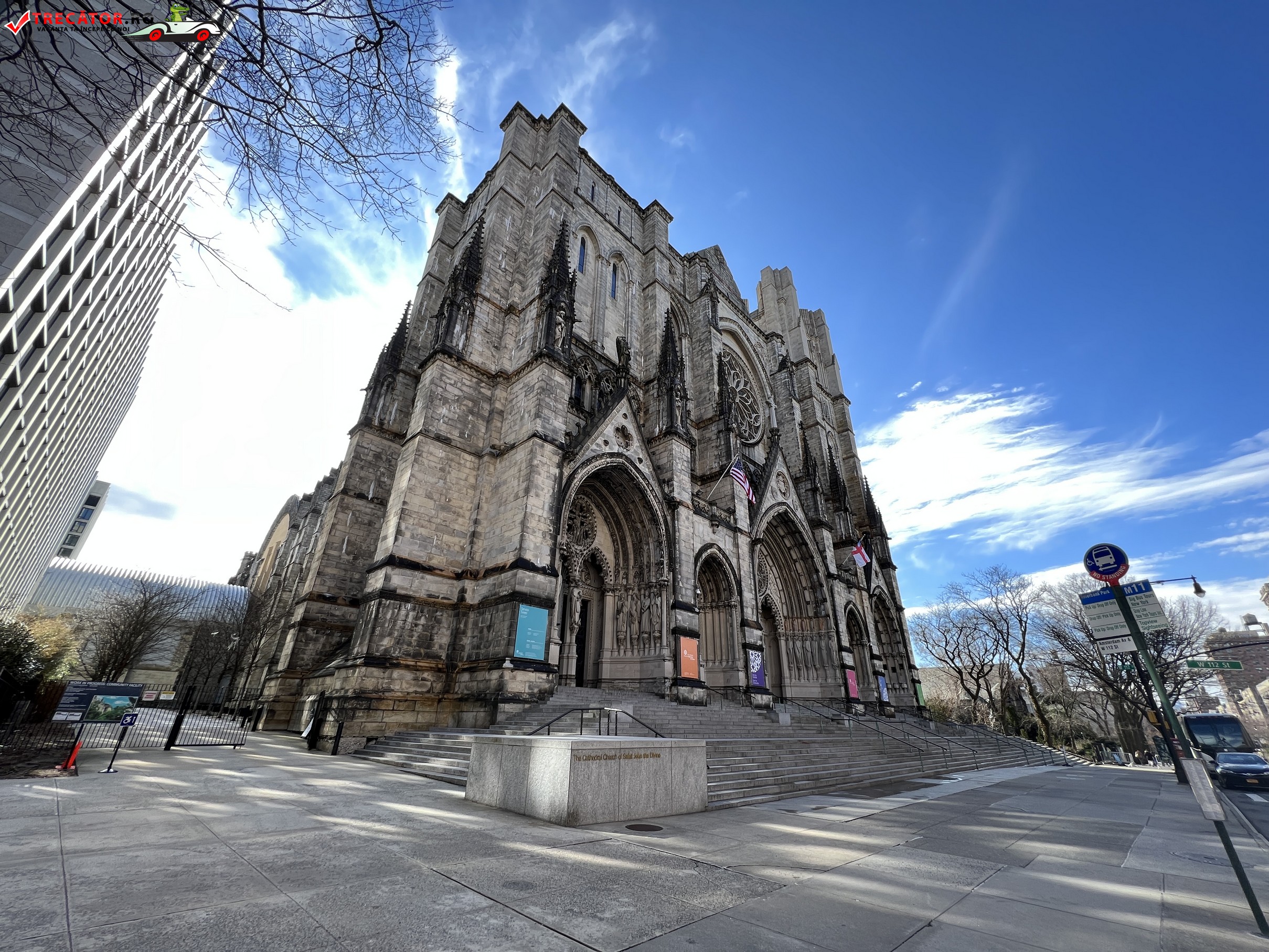The Cathedral Church of St. John the Divine, New York. Galerie Foto - Imagini cu Obiective Turistice